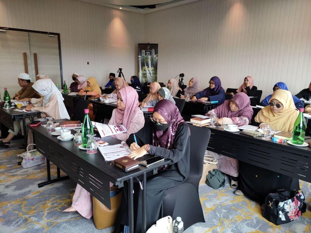 Free Arabic Classes by Ulum Al-Azhar Academy | Enroll Now